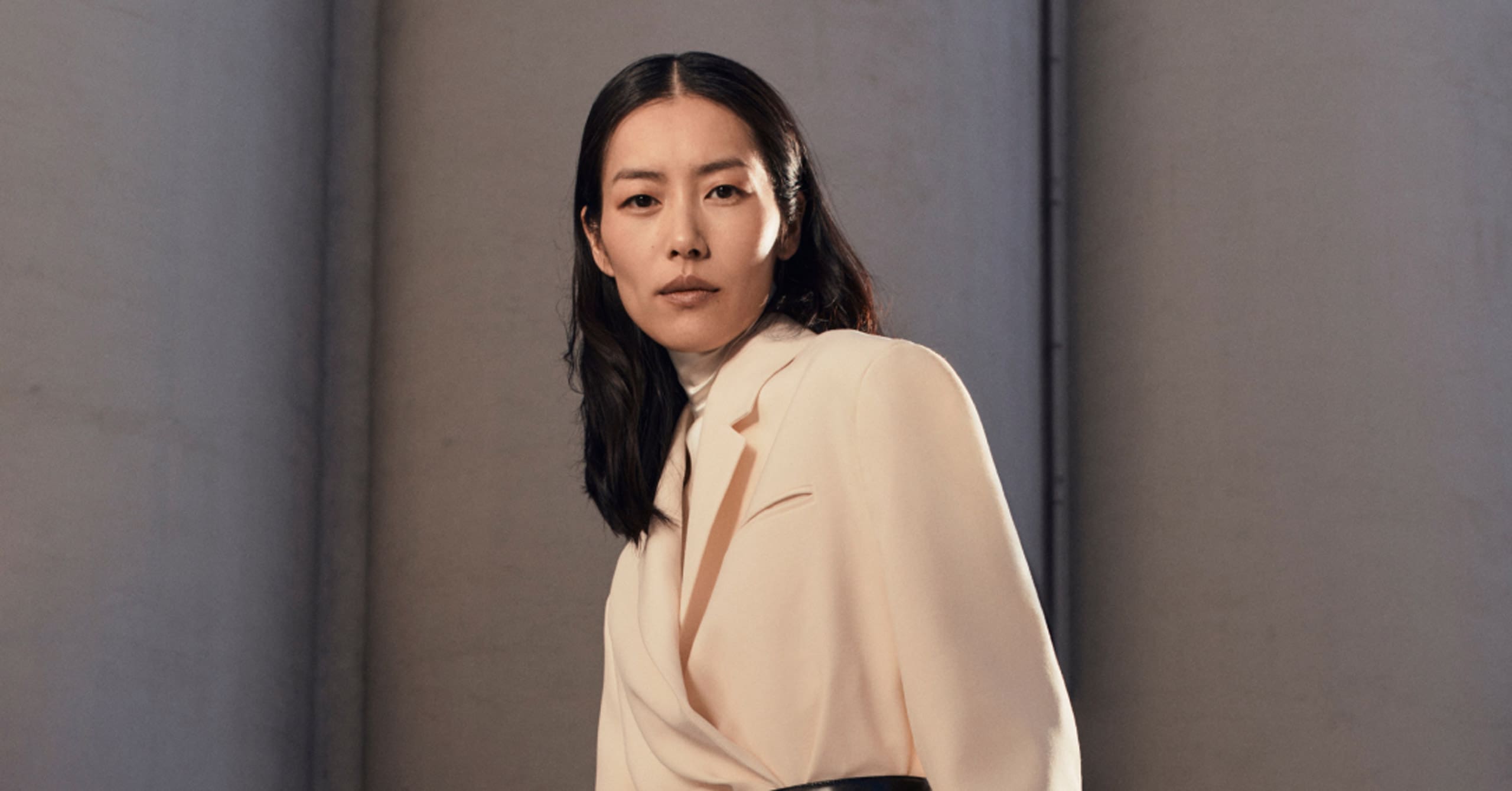 Rimowa Unveils a Versatile and Compact Aluminum Handbag