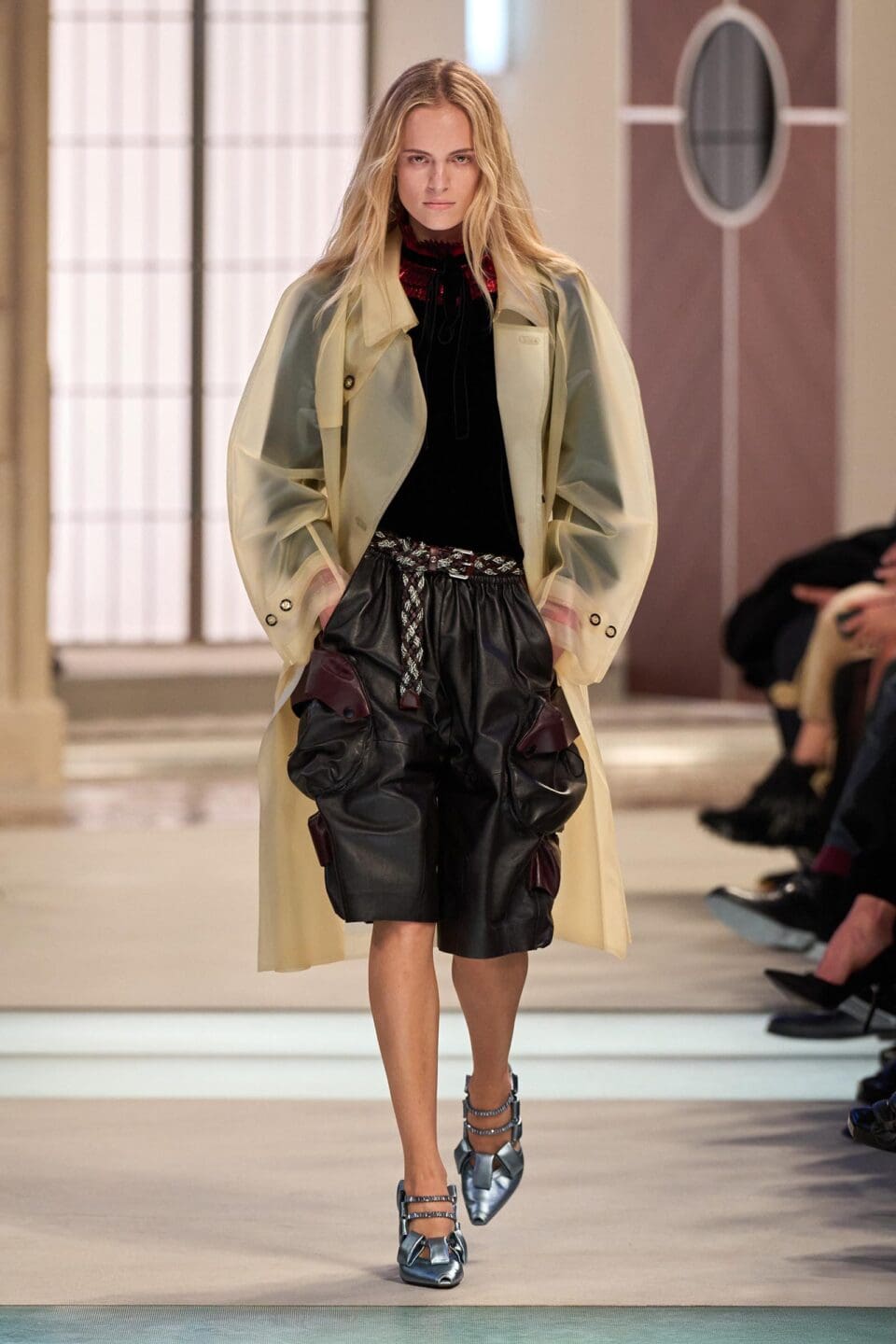 Louis Vuitton Fall 2025 Ready-to-Wear | Runway