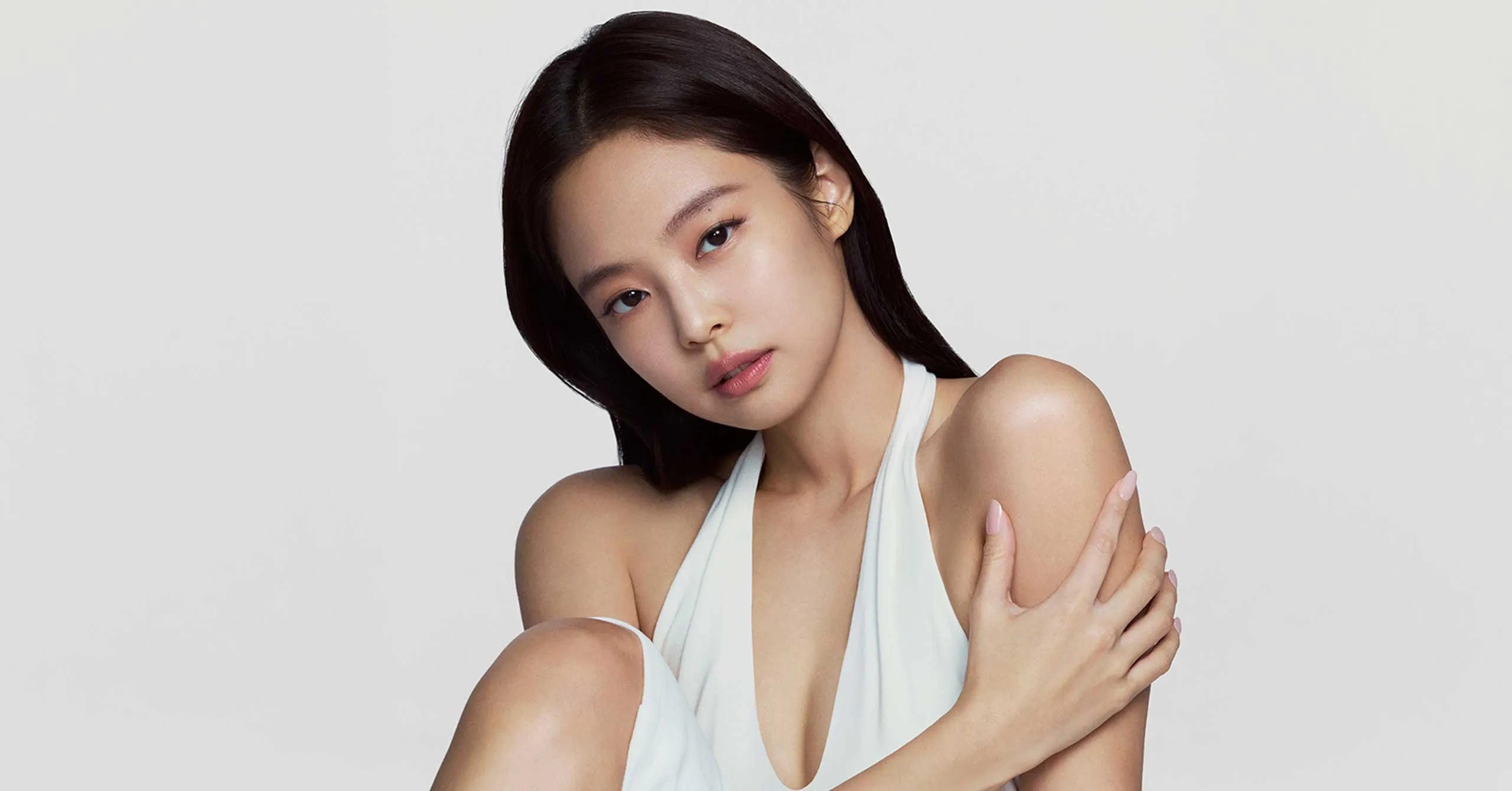 Jennie Is The New Global Ambassador of Vaseline