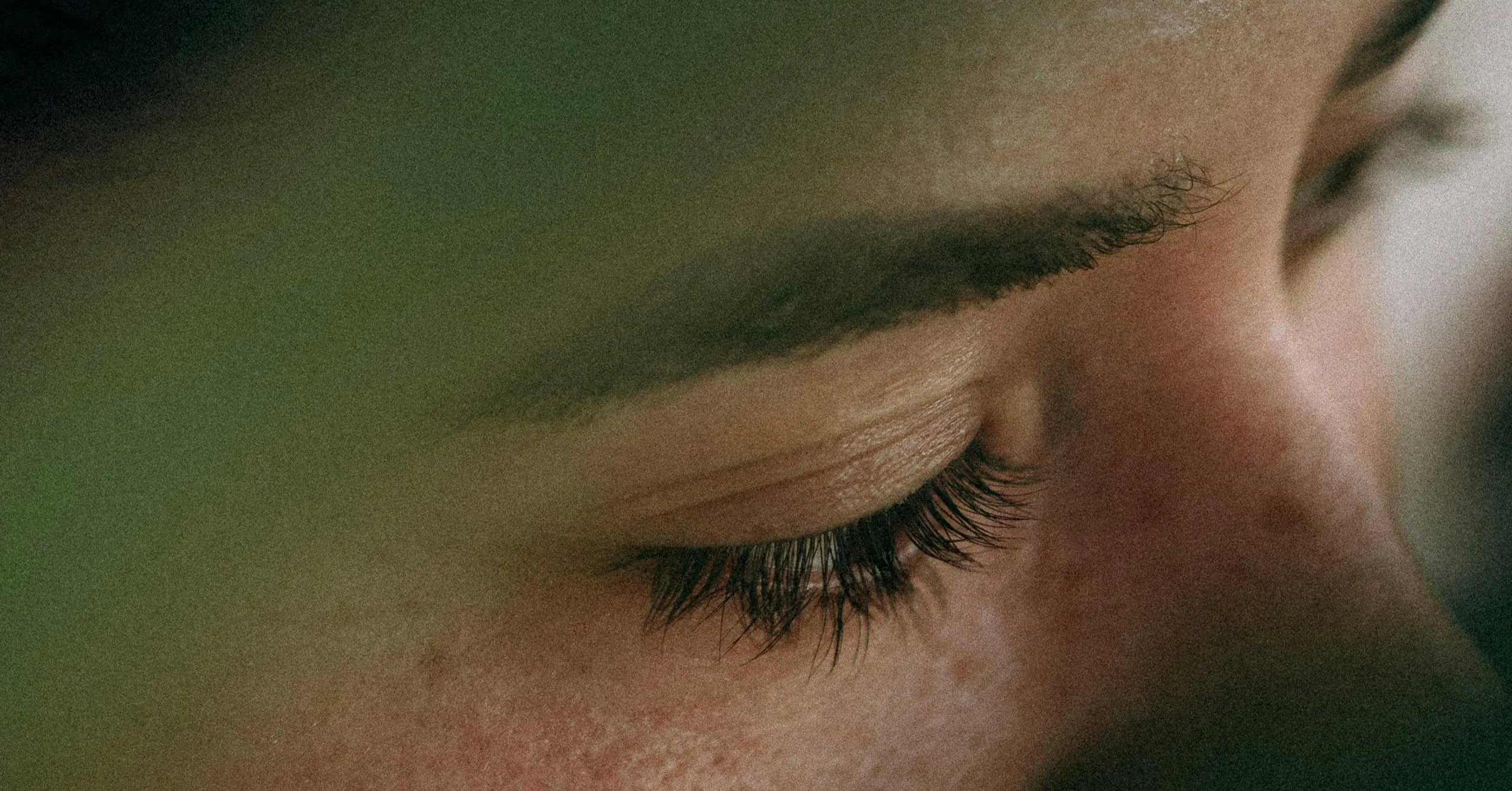 How to Protect Your Lashes from Damage, According to Experts